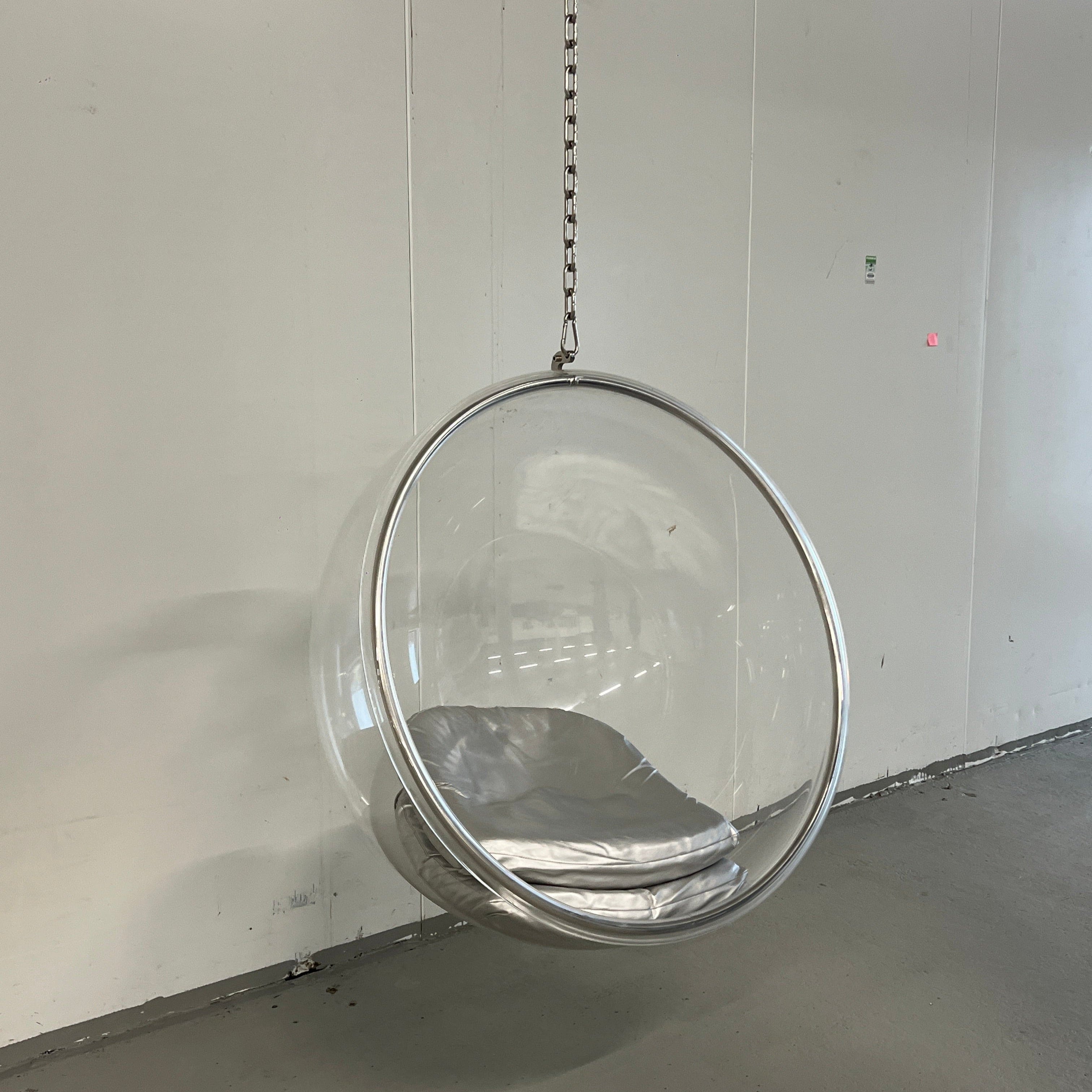 Vintage Bubble Chair – Retro-Chic Mid-Century Design – 2nd home