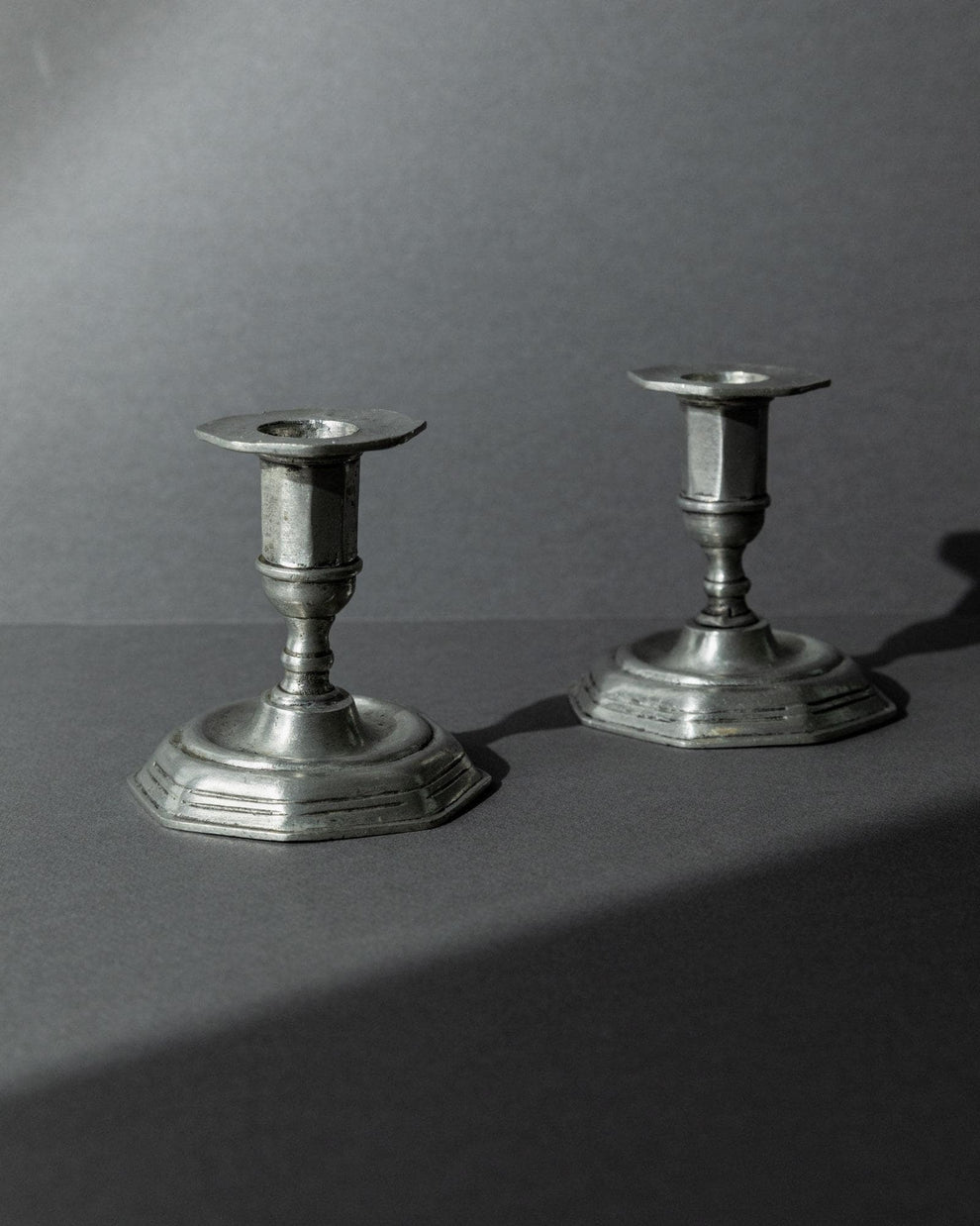 Vintage Zinn Kerzenhalter Set von 2, Italien Design – 2nd home